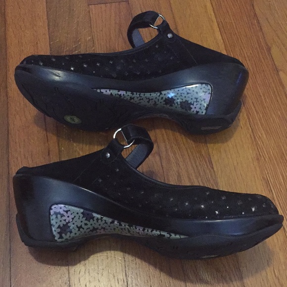 J-41 Adventure On | Shoes | J4 Adventure On Mary Janes | Poshmark